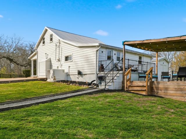 2820 Lockertsville Rd