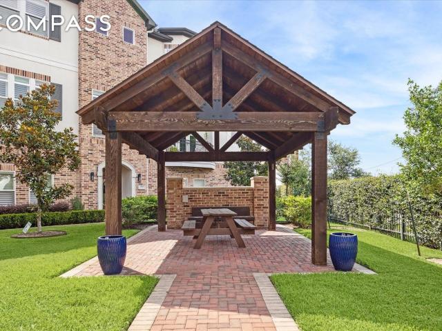 2820 Princeton St, Houston, TX