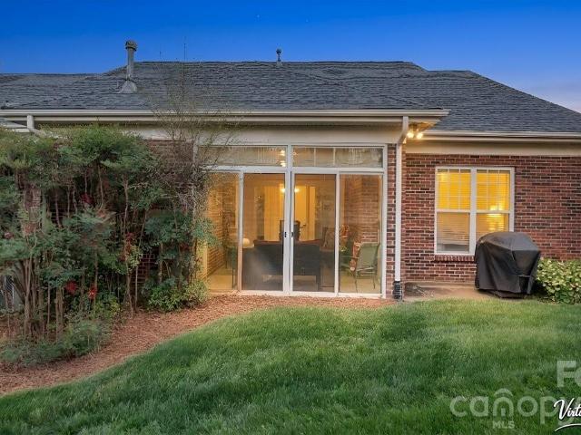 2820 Summer Valley Court