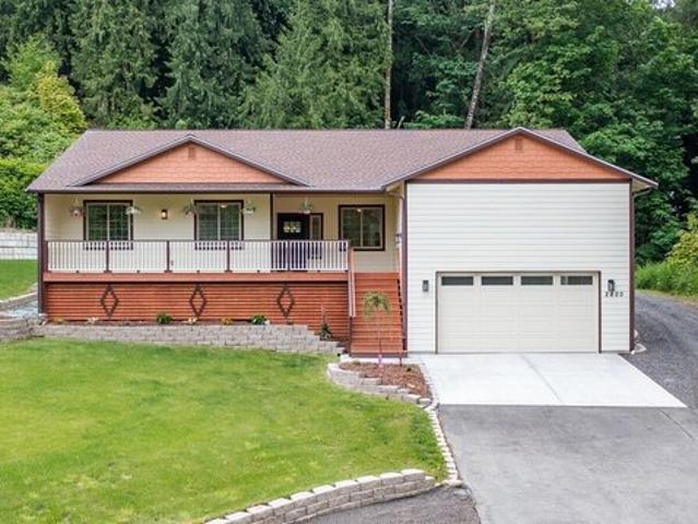 2820 th St NW, Stanwood, WA 98292