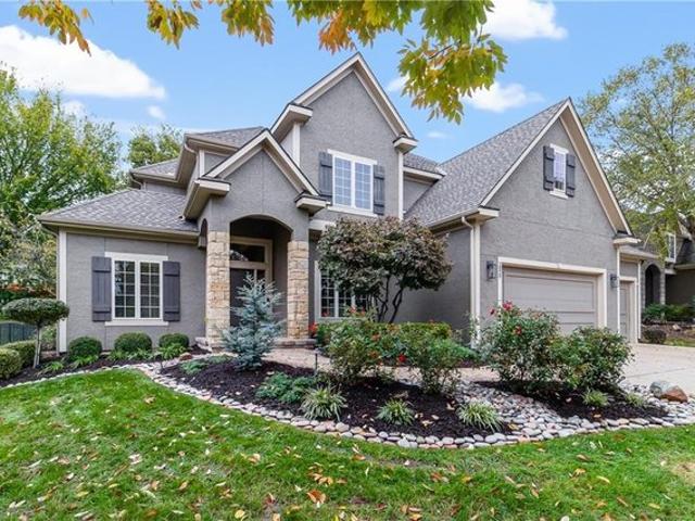 2820 W 145th St, Leawood, KS 66224