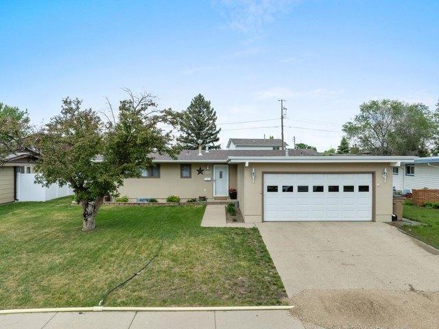 2820 1st Ave SW, Minot, ND 58701