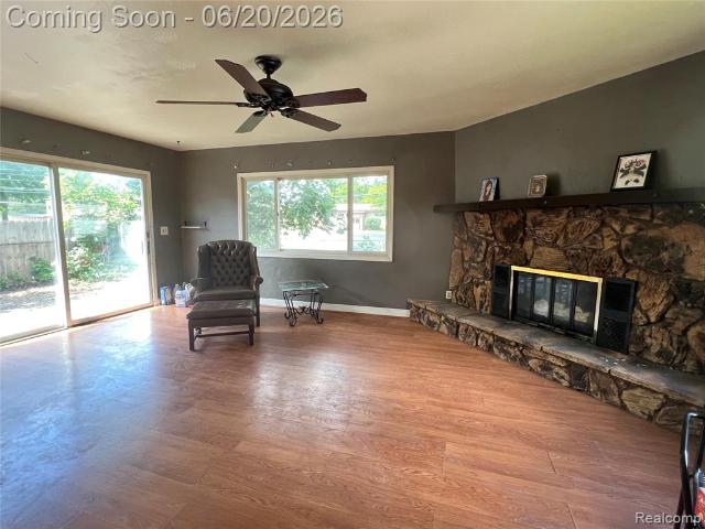 28215 Couzens Avenue