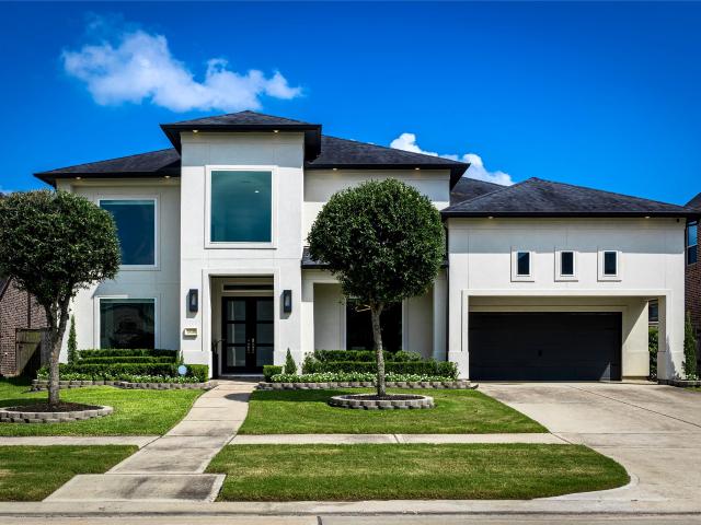 28219 Enchanted Shores Lane