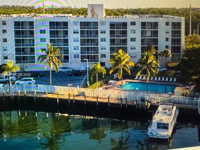2821 N Miami Beach Blvd Unit 2K, North Miami Beach, FL 33160