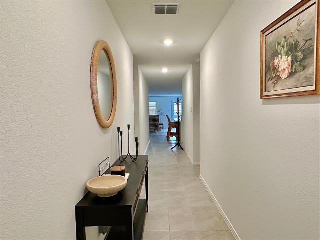 2821 Ozark Circle