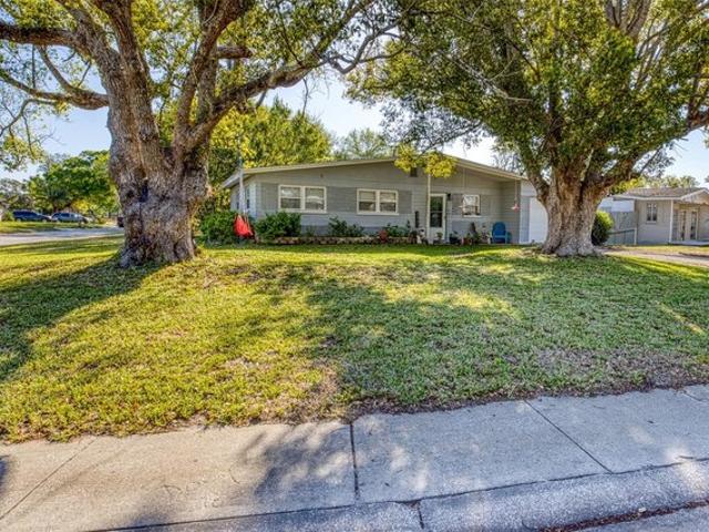 2821 Oak Lea Dr, South Daytona, FL 32119