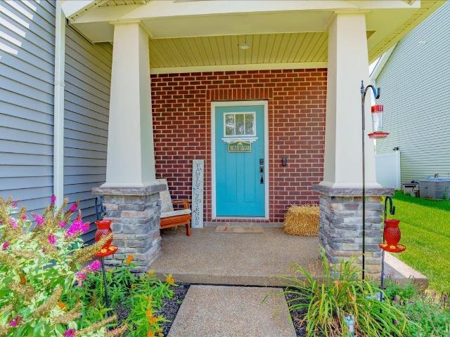 2821 Brewster Drive