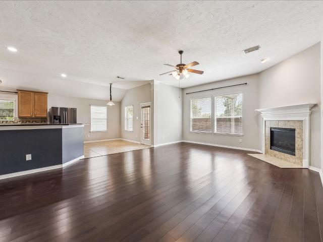 2821 Chinaberry Park Lane