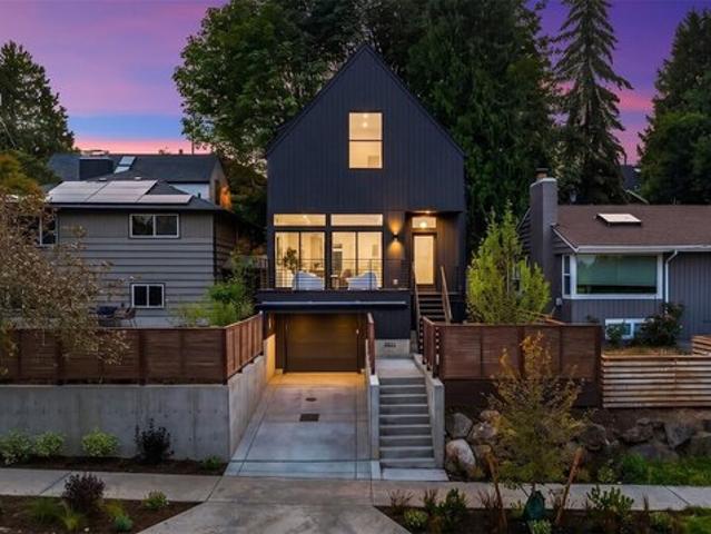 2821 Harris Pl S, Seattle, WA 98144