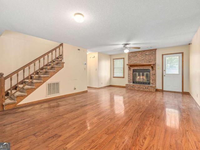2821 Hog Mountain Road