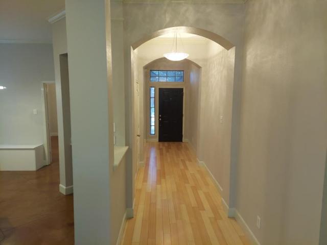 2821 Vacherie Lane