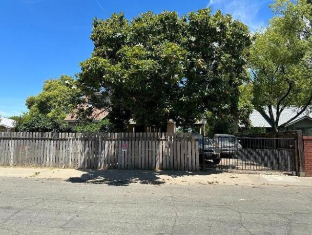 2821 33rd Ave, Sacramento, CA 95824