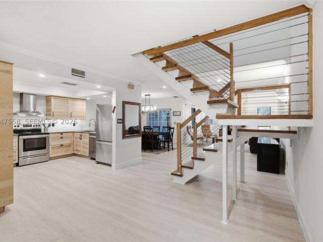 2822 N 34th Ave, Hollywood, FL 33021