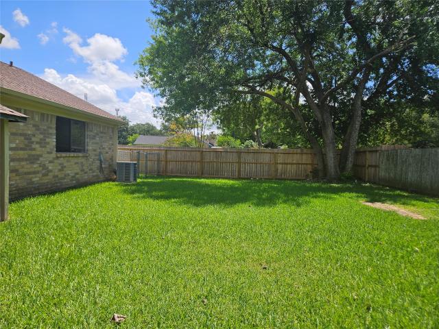 2822 Chimneystone Circle