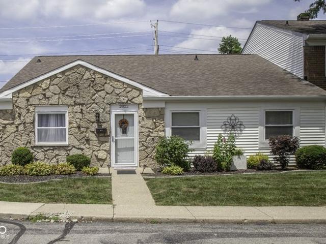 2822 Country Estates Dr, Indianapolis, IN 46227