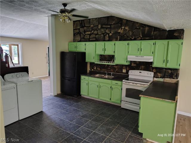 2822 Redgate Lane