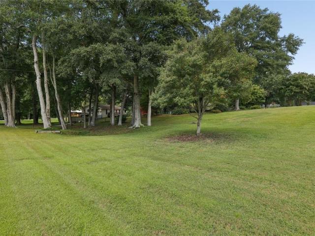 2823 Crabapple Circle