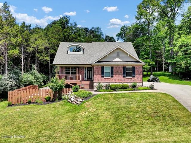 2823 Hollow Oak Dr, Crestwood, KY 40014