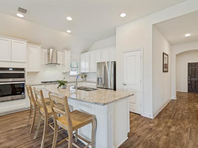 2823 Redbud Lane