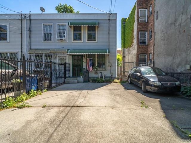 2823 W 37th St, Brooklyn, NY 11224