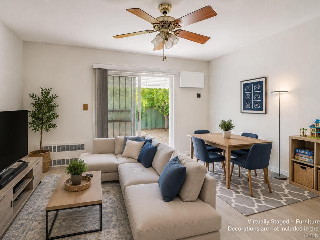 2823 W 37th Street