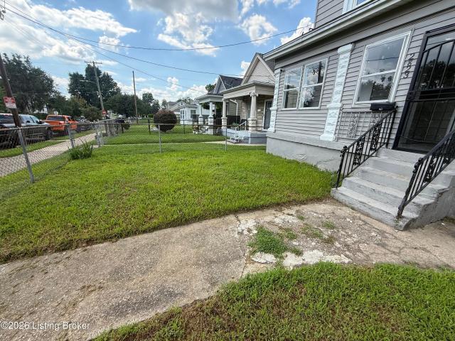 2823 W Main St