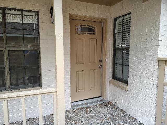 2823 Whitman Drive