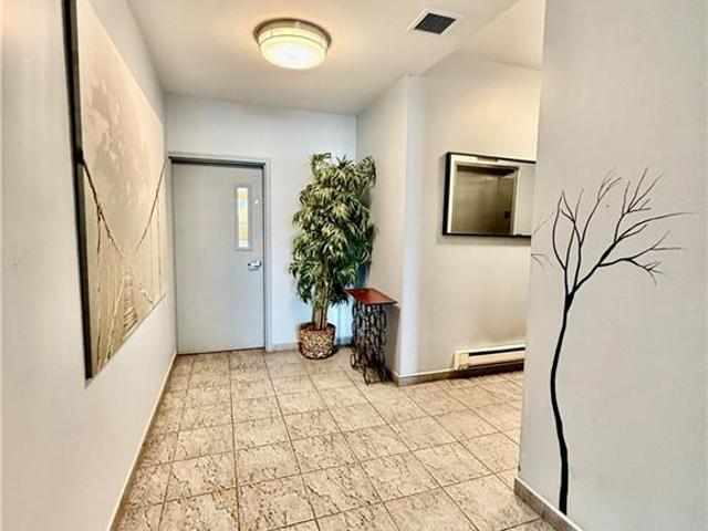 282 21st Street, Unit 2C | Compass