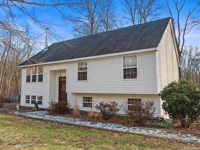 282 Ashford Center Rd, Ashford, CT 06278 in Ashford, Connecticut