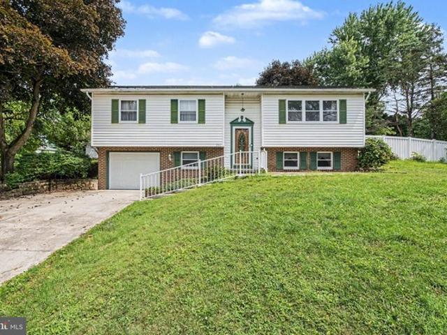 282 Bradley Cir, New Cumberland, PA 17070