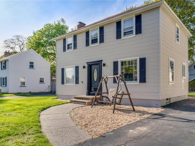 282 Brandon Rd, Rochester, NY 14622