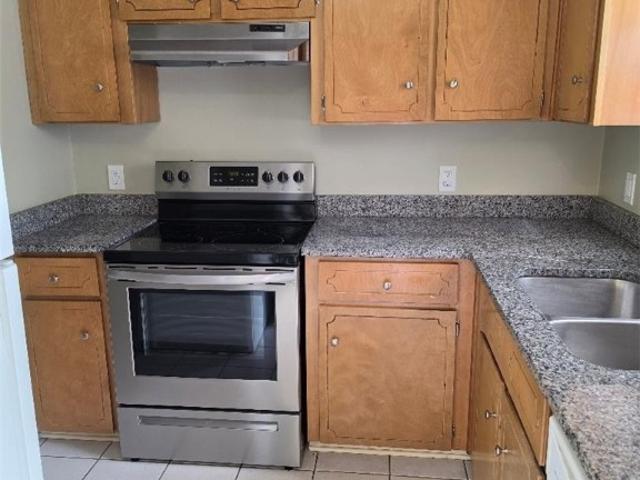 282 Greenwich Drive 5