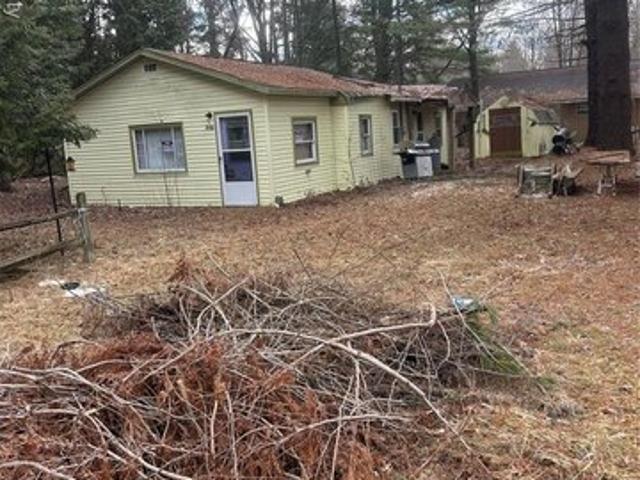 282 Hickory St, Hay Township, MI 48624