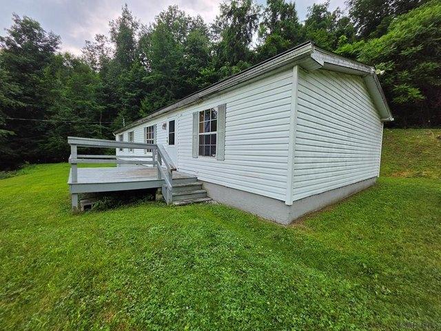 282 Old Rocky Rd, Johnstown, PA 15905