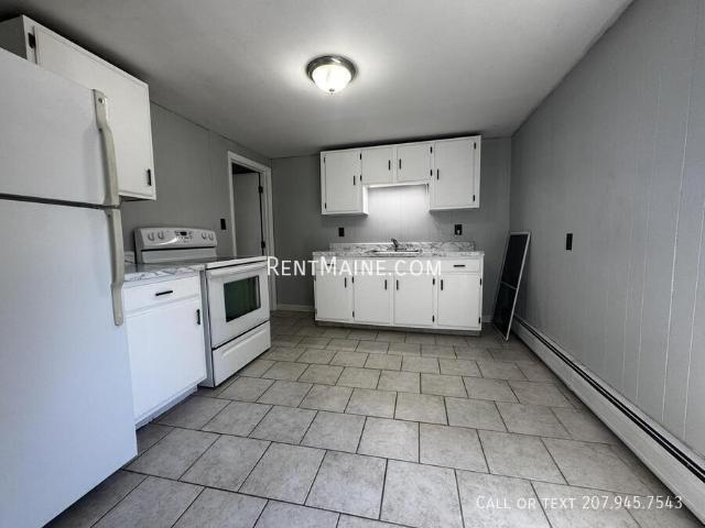 282 Main St. Apt 1 bed, 1 full bath