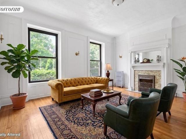 282 Manhattan Ave Apt 2N, New York, NY 10026
