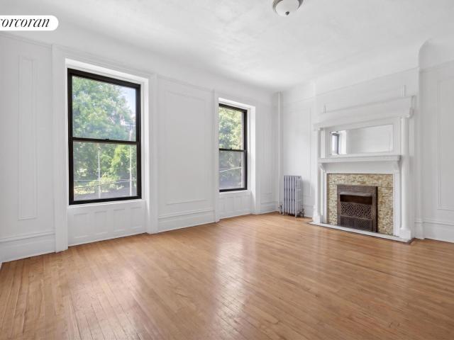 282 Manhattan Avenue, New York, NY