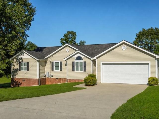 282 Misty Ridge Ln, Ringgold, GA 30736