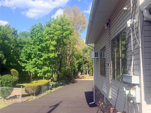 282 N Middletown Road