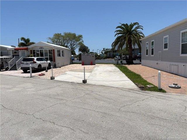 282 Nettles Blvd, Jensen Beach, FL 34957