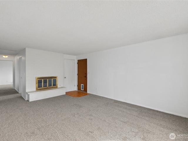 282 SW 10th Ave