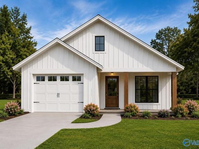 282 Peach Tree Ln, Boaz, AL 35956