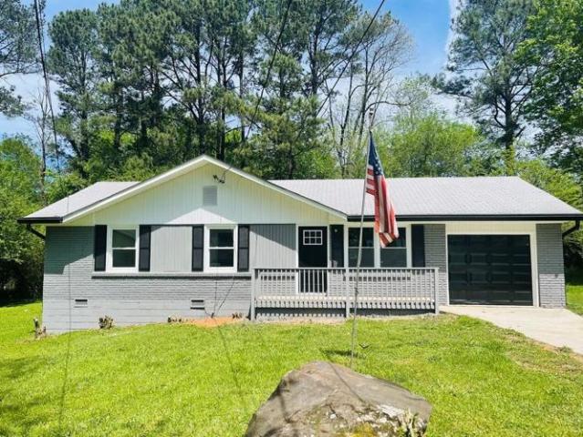 282 Queen Helen Ln, Jonesboro, GA 30236