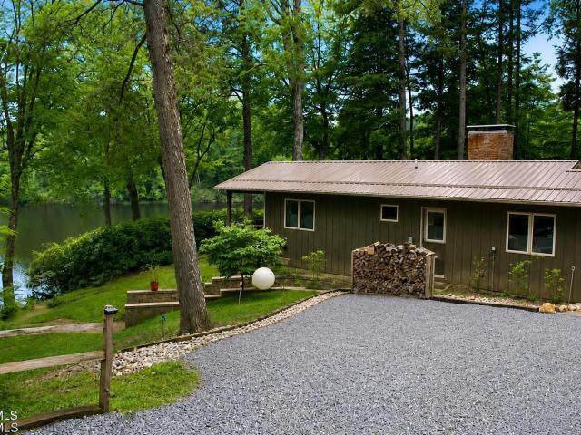 282 Ripshin Lake Road