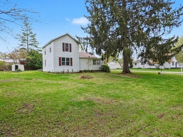 282 W Washington St, Newaygo, MI 49337