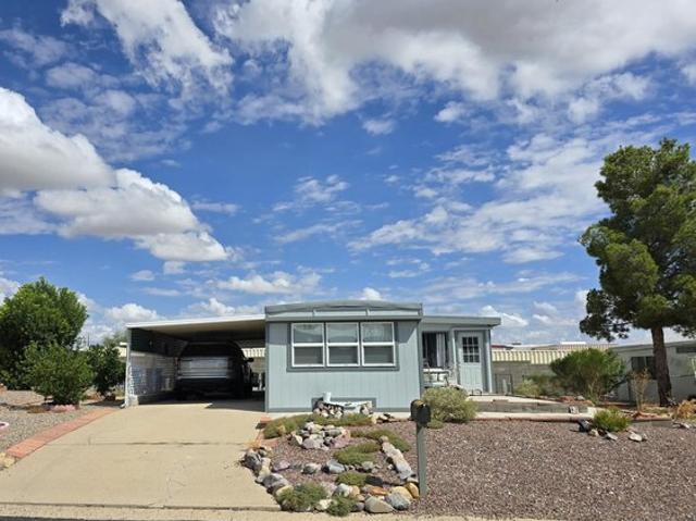282 W Olive Dr, Green Valley, AZ 85614