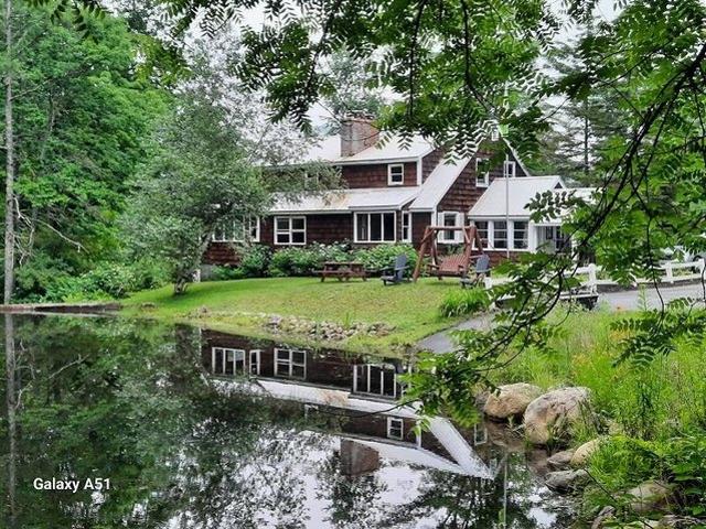 282 W River Rd, Wells, NY 12190