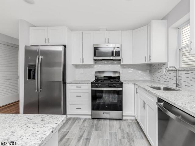 282 W Runyon Street # 1