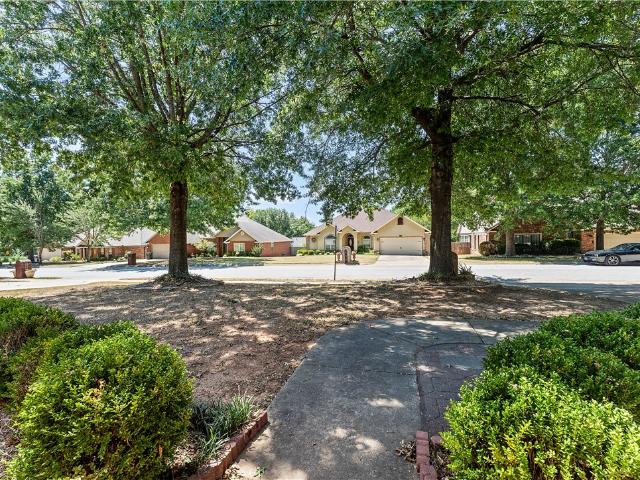 2834 N Quail Creek Drive